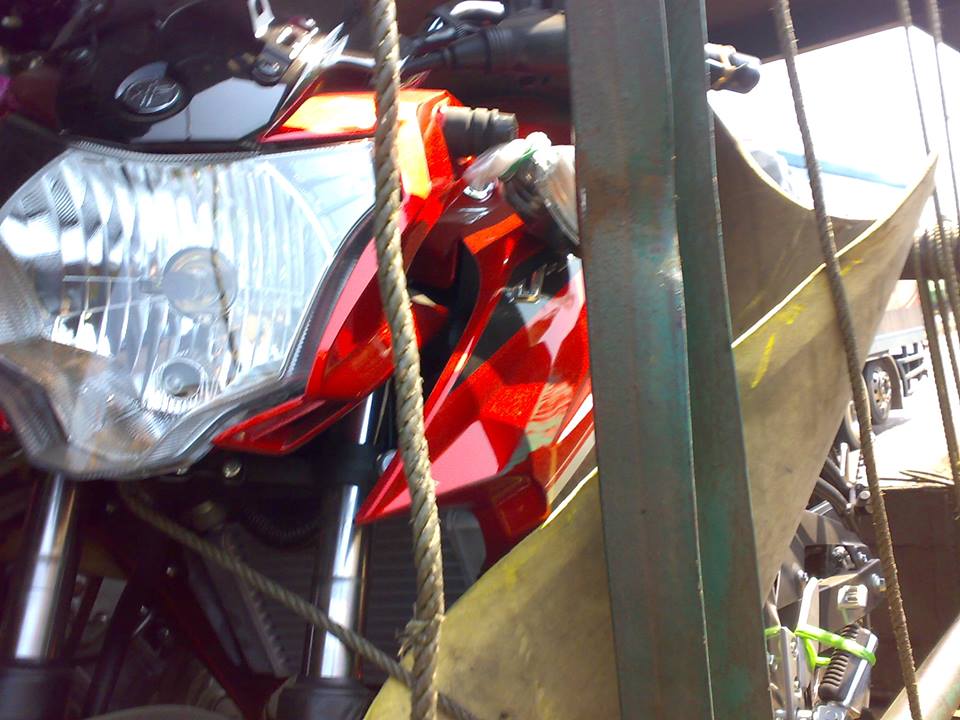 kecelakaan truk vixion (2) | Aripitstop.com kecelakaan truk vixion (2) | Aripitstop.com